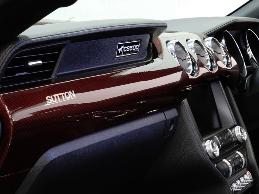 Mustang Clive Sutton