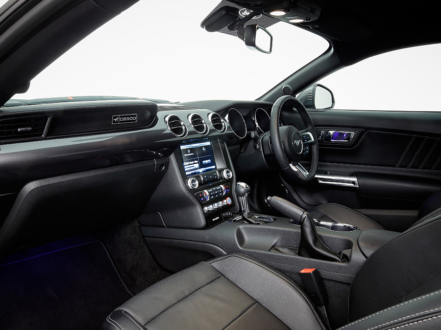 Mustang Clive Sutton