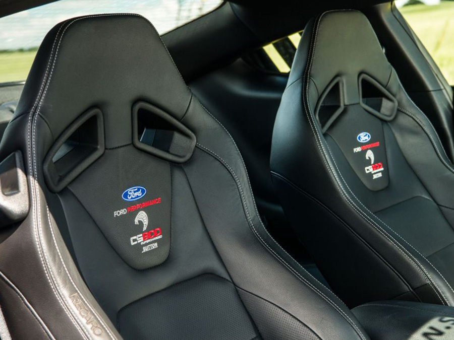 Mustang Clive Sutton