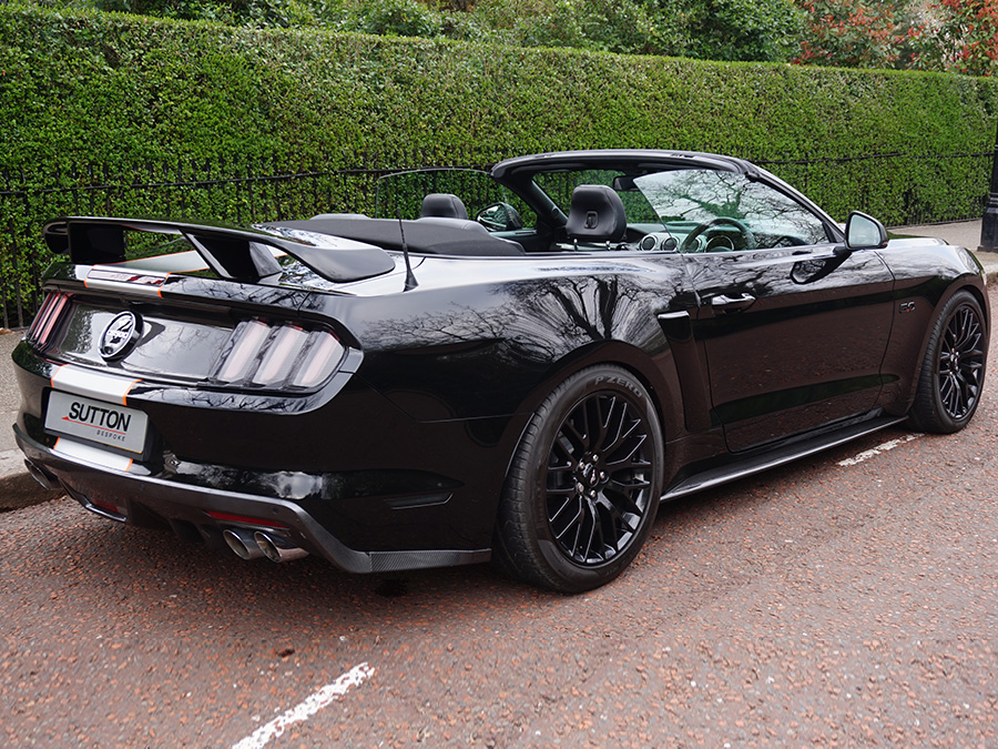 Mustang Clive Sutton