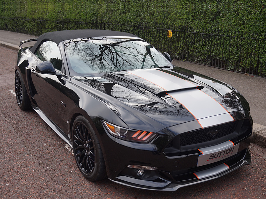 Mustang Clive Sutton